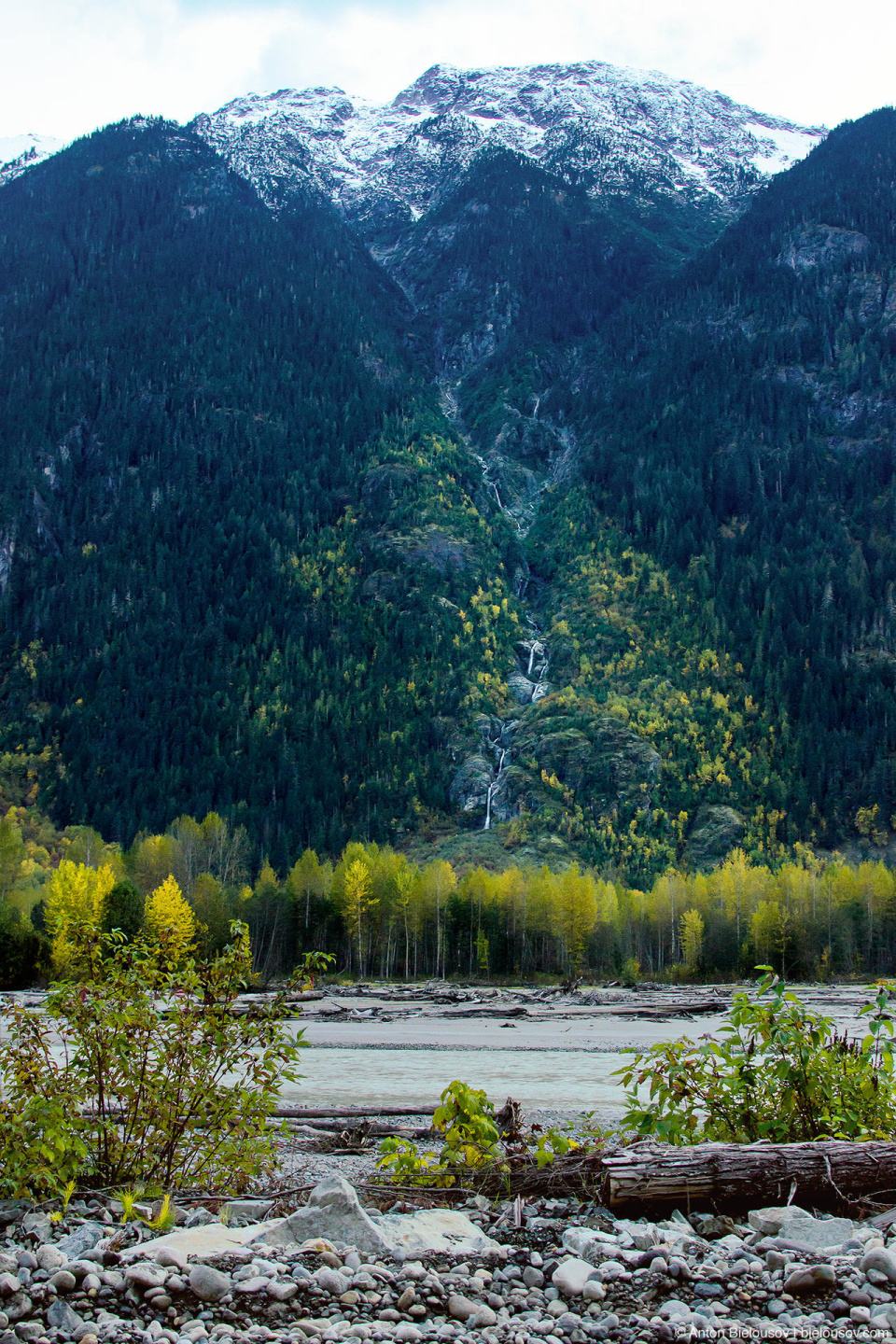Она: Keyhole Falls Hot Springs