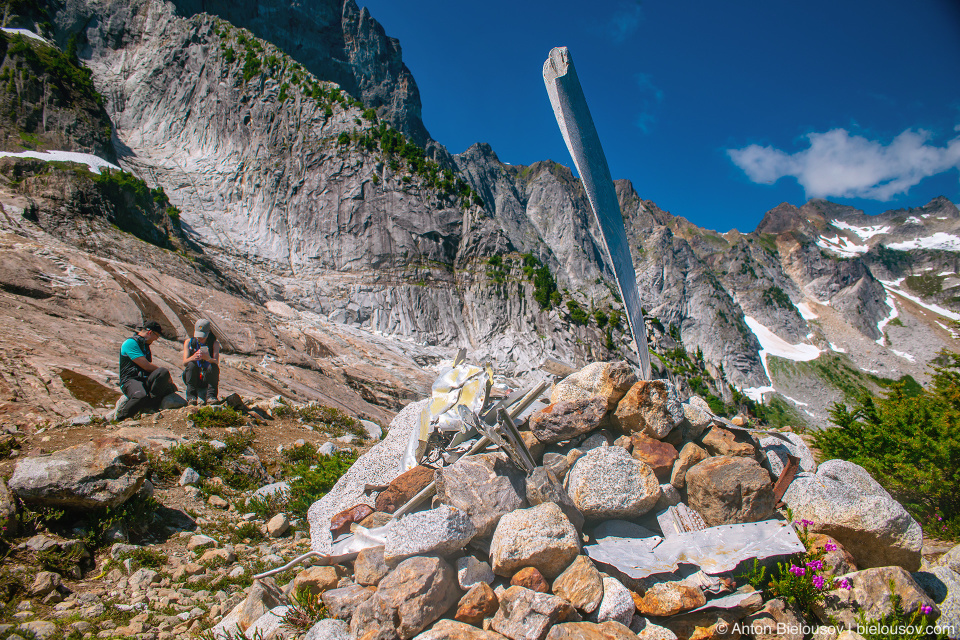 Путешествия: Mount Slesse Memorial Trail