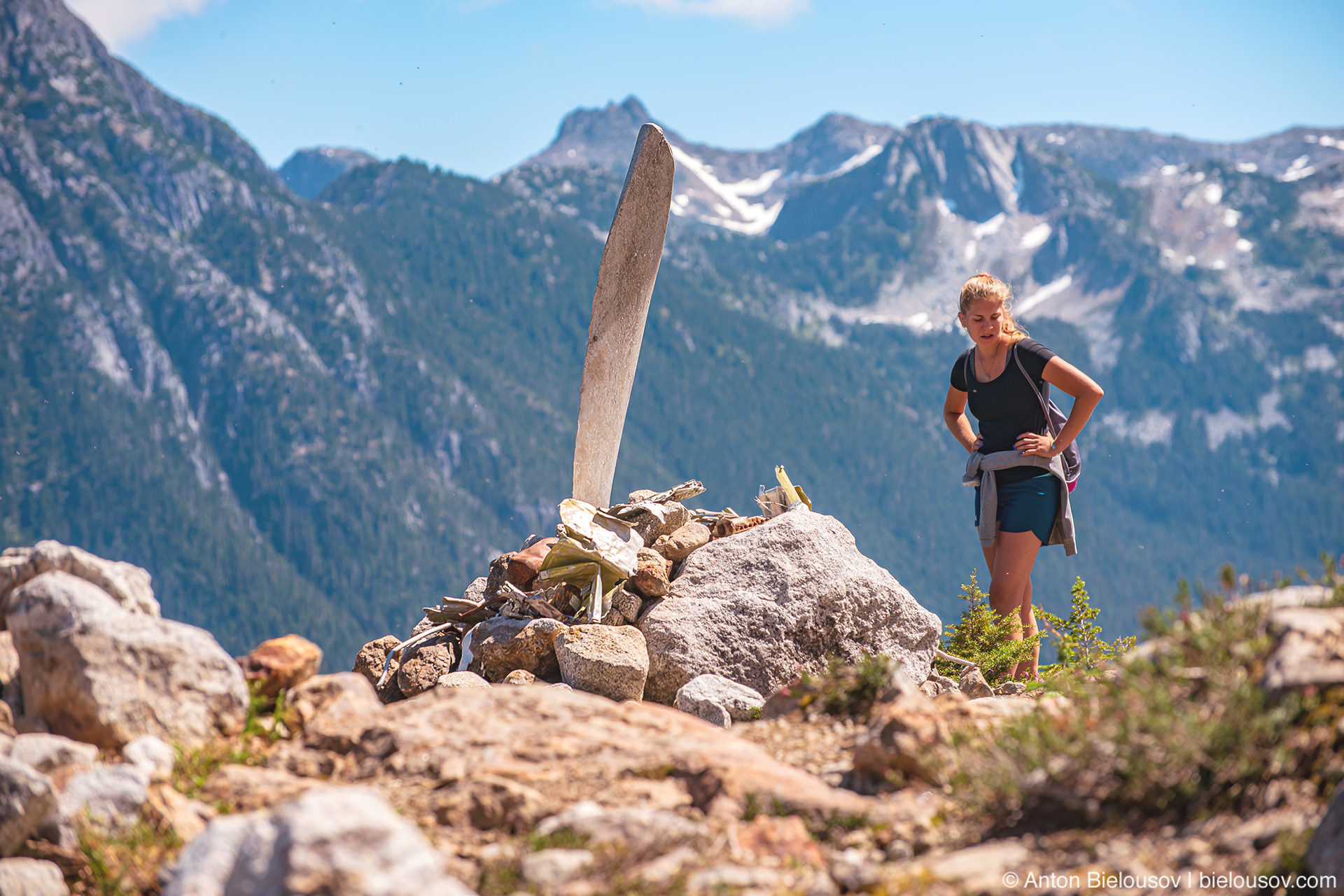 Путешествия: Mount Slesse Memorial Trail